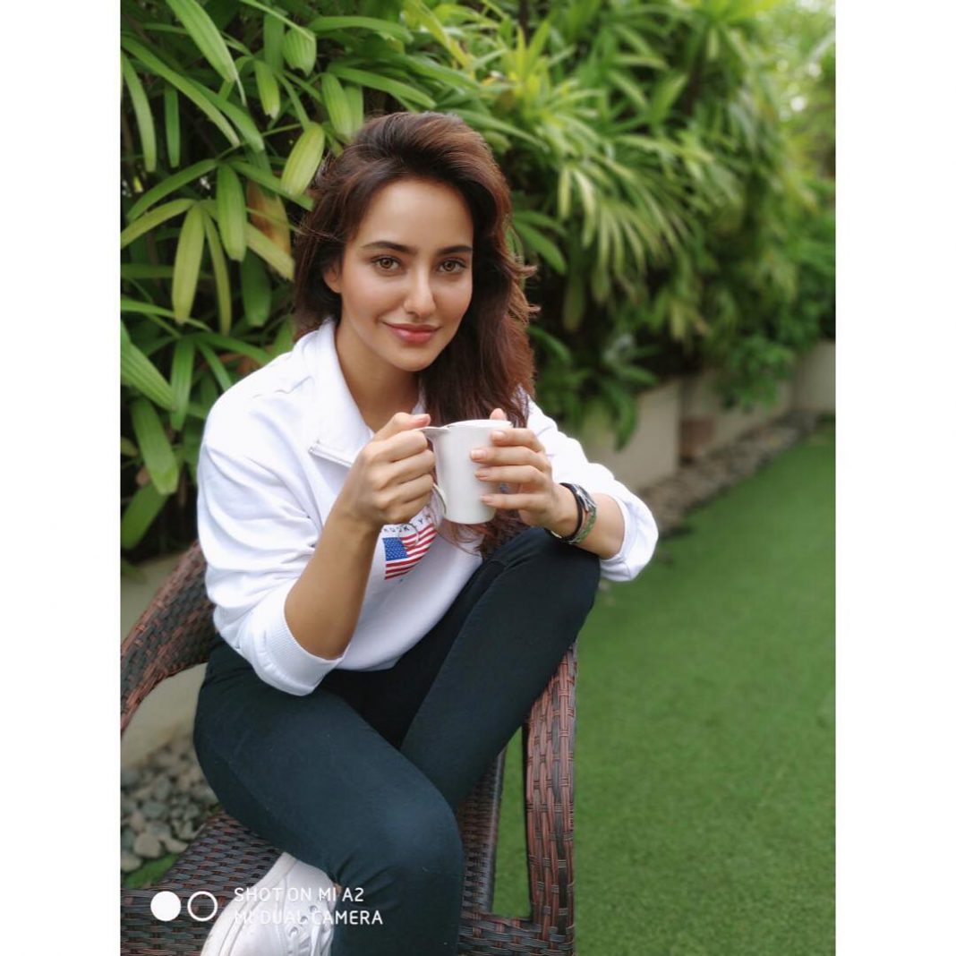 Actress Neha Sharma 2018 Latest Cute HD Images - Gethu Cinema