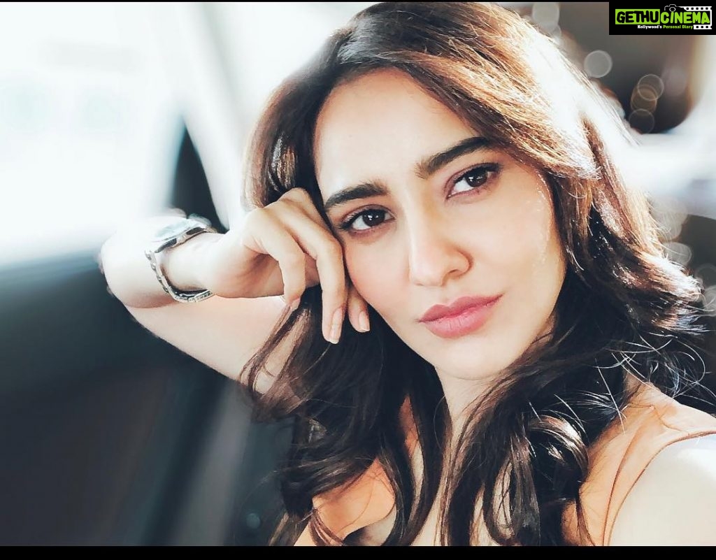 Actress Neha Sharma 2018 Latest Cute HD Images - Gethu Cinema