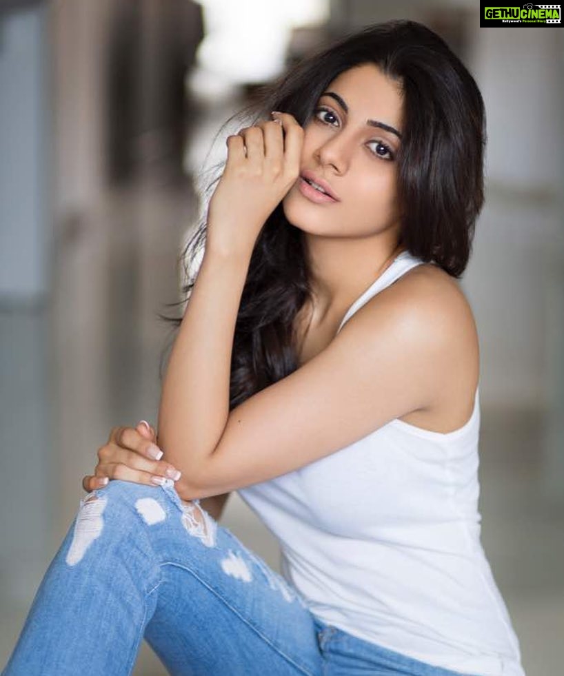 Nikki Tamboli, Muni 4 Actress, white inner, naughty | Gethu Cinema