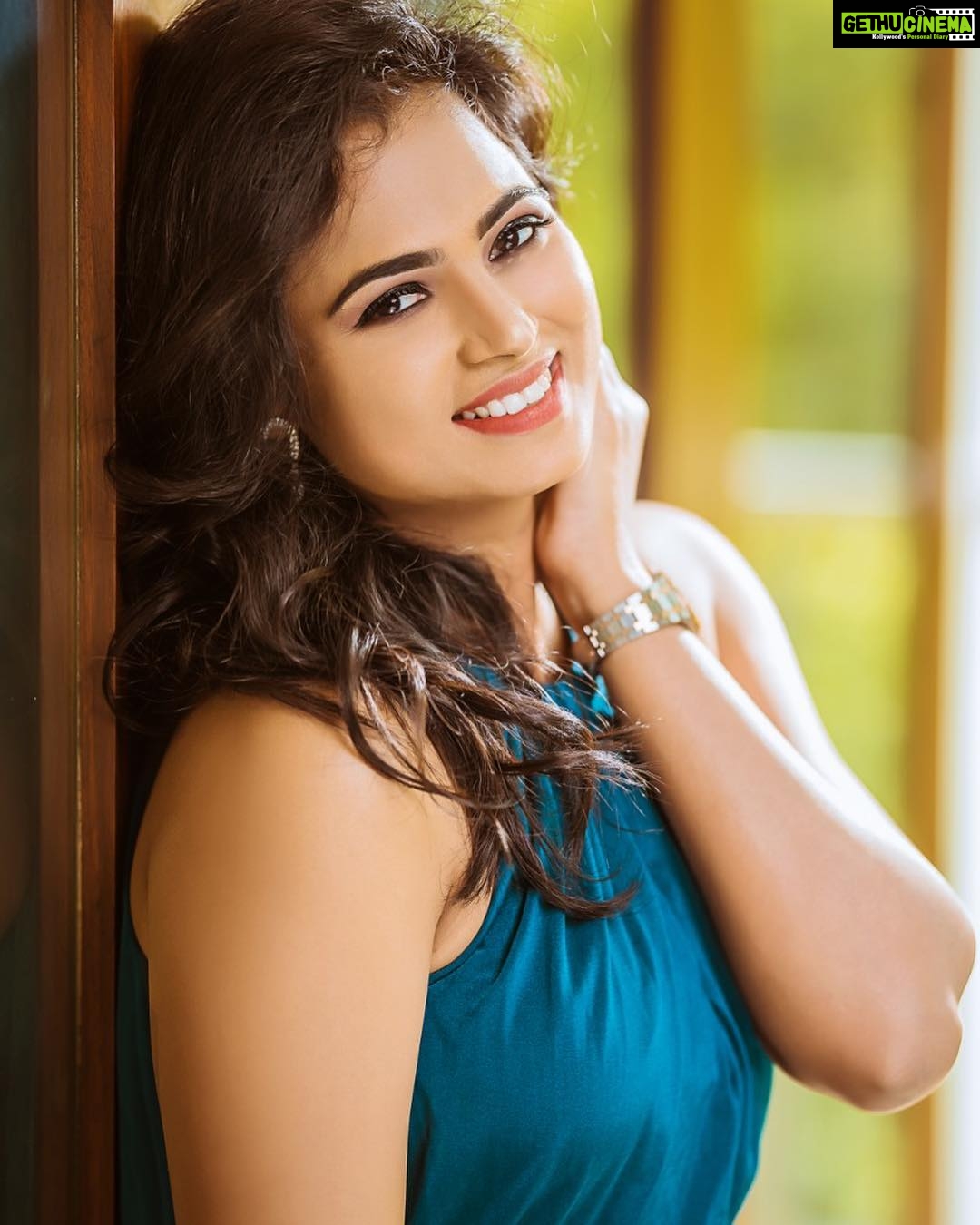 Actress Ramya Pandian 2018 Latest HD Gallery - Gethu Cinema