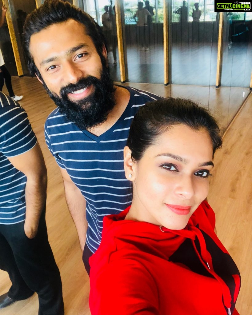 Actor Shanthanu & Wife Kiki Vijay Top 25 HD Photos - Gethu Cinema