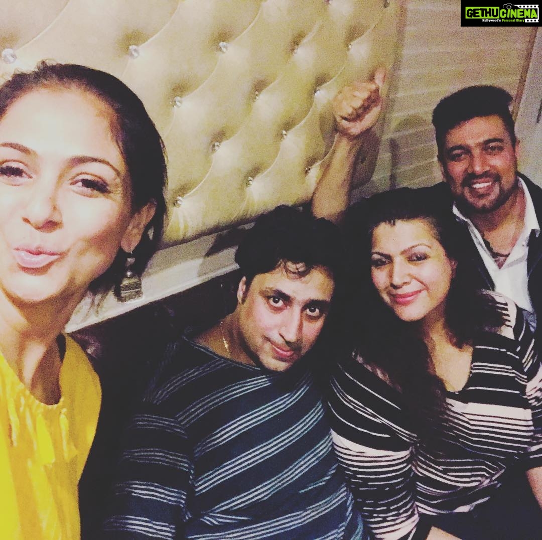 Simran, selfie, hd, tamil actress, petta - Gethu Cinema