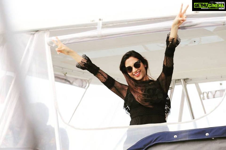 KGF Actress Srinidhi Shetty 2018 Latest cute HD Gallery - Gethu Cinema