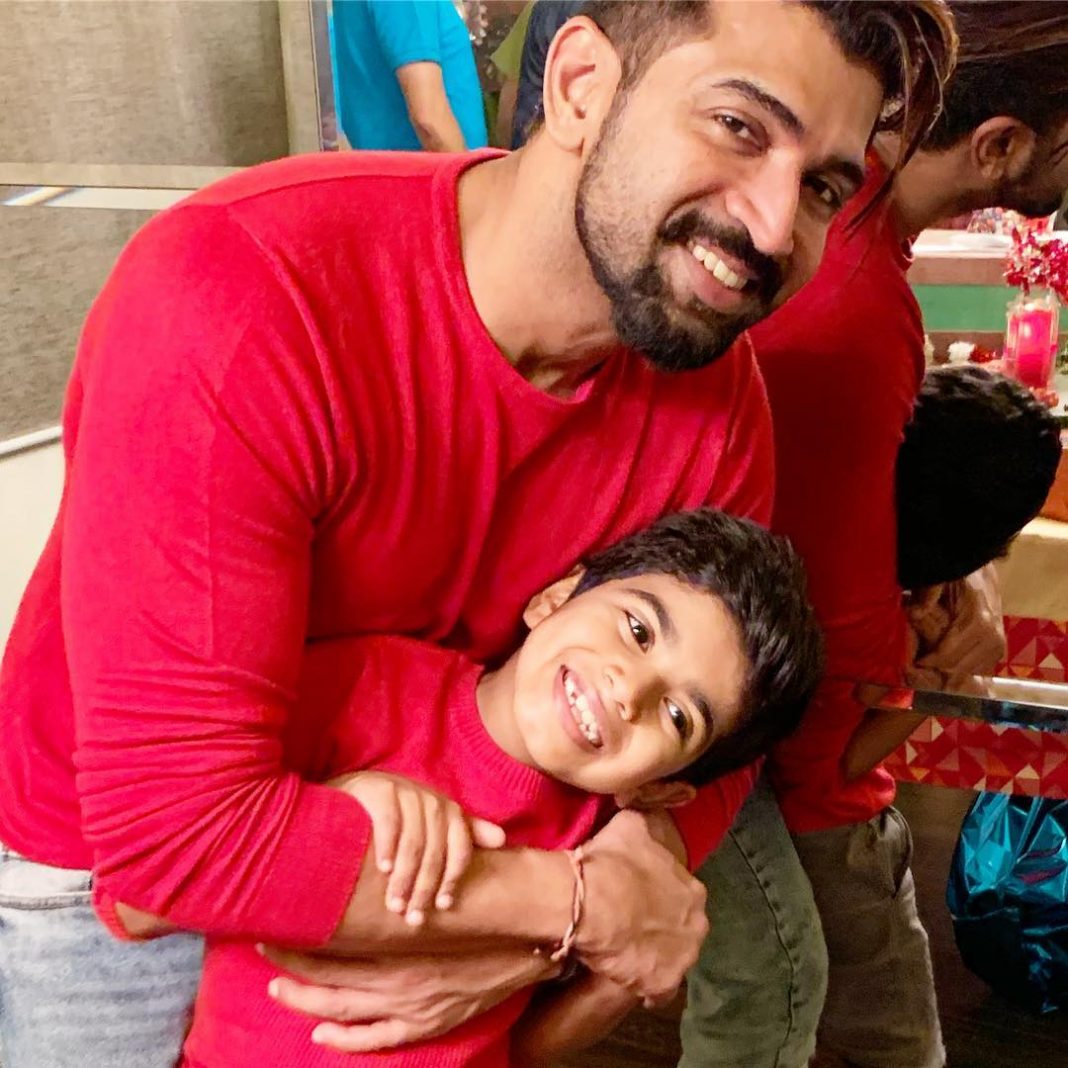 Actor Arun Vijay Family HD Gallery | Gethu Cinema
