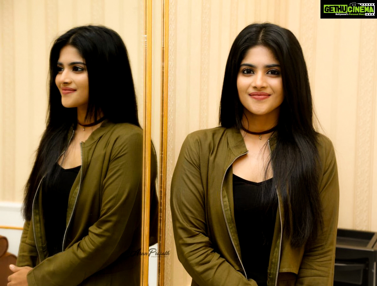 Megha Akash, wallpaper, actress, cute | Gethu Cinema