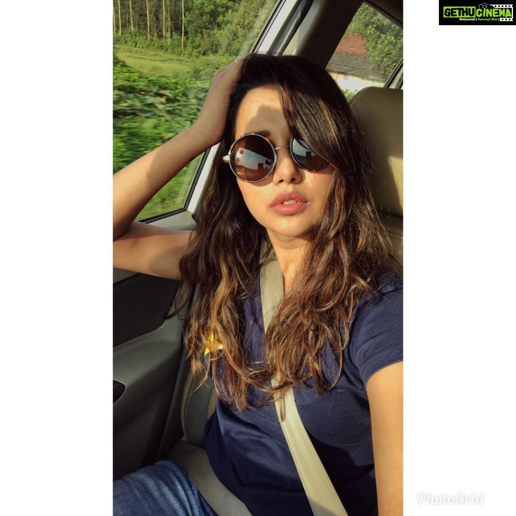 Raiza Wilson, cute, tamil actress - Gethu Cinema