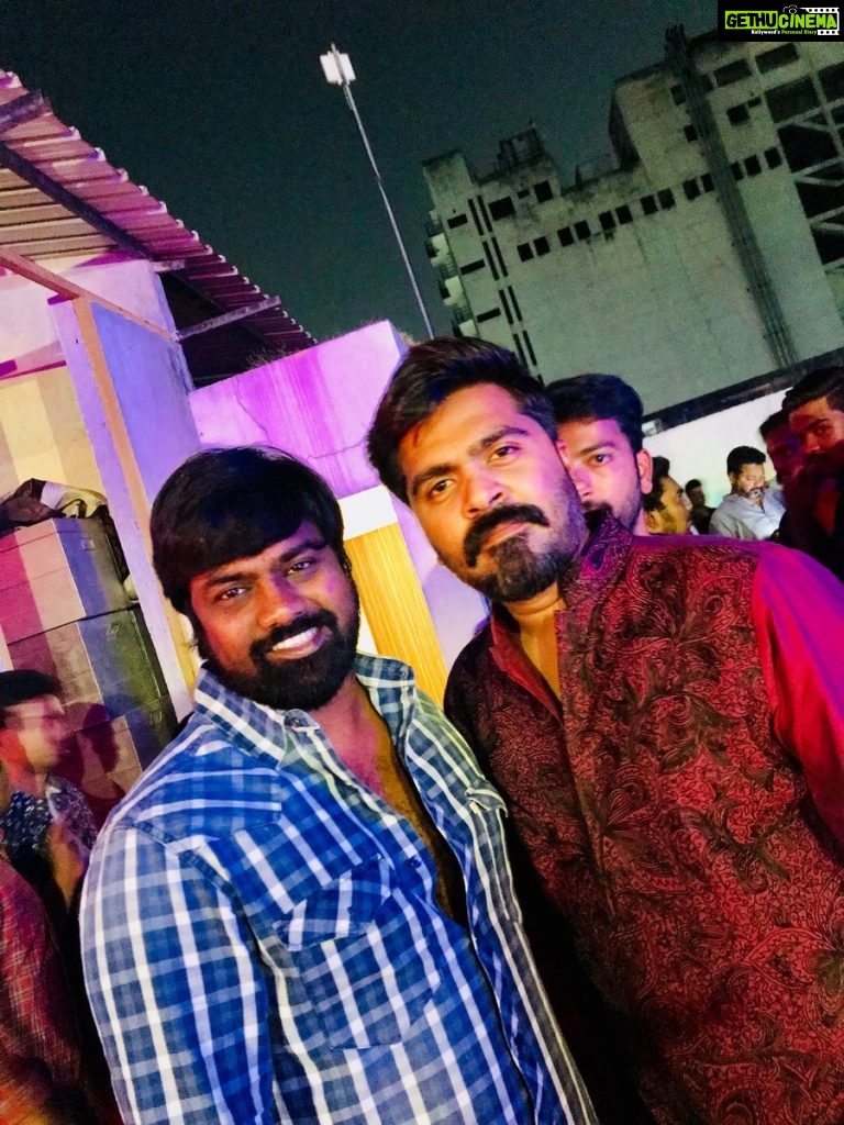 Simbu Latest New HD Stills With Celebrities & Fans | 2019 New Year ...