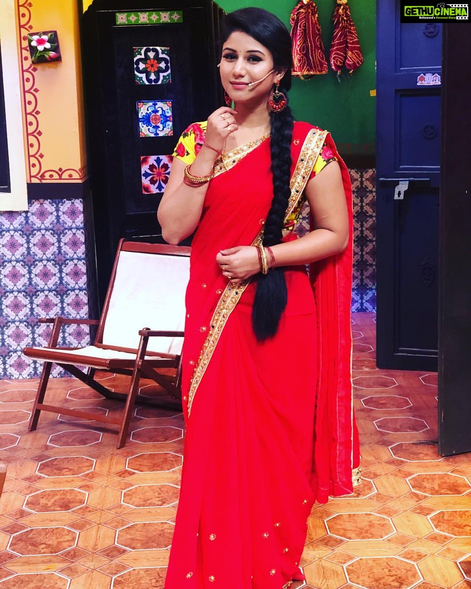 Alya Manasa, Raja Rani Serial Heroine, red dress, without makeup ...