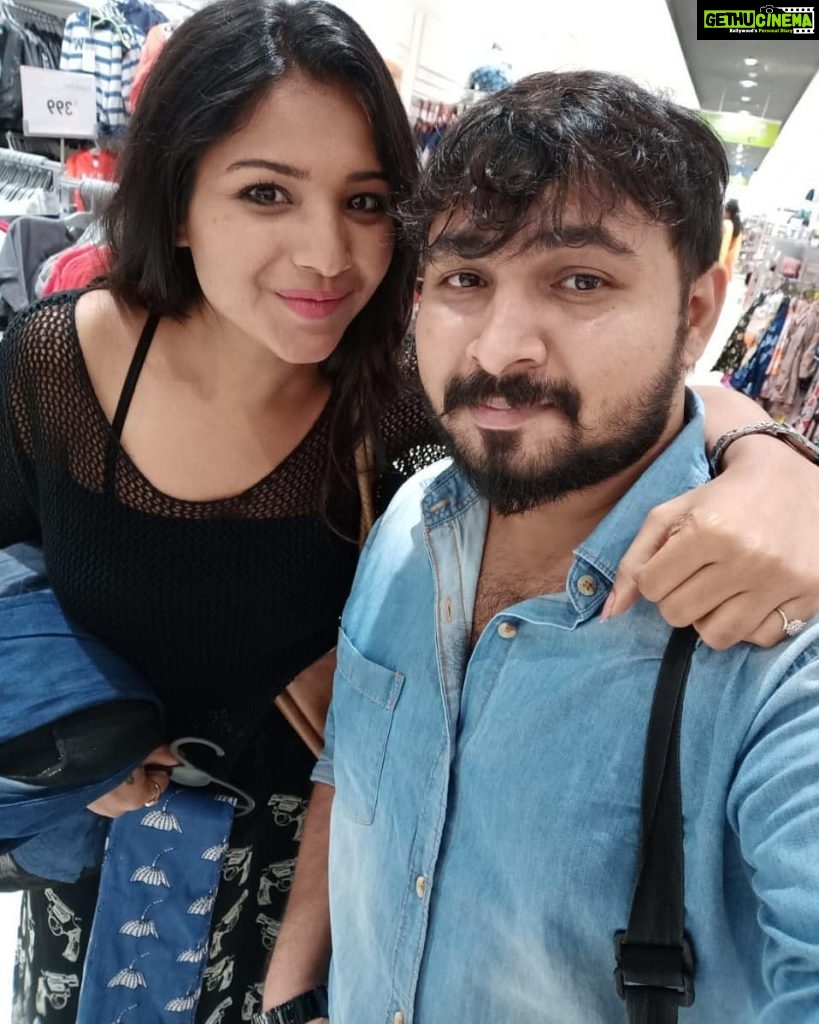 Sun Tv Run Serial Actress Sharanya Turadi 2019 latest Cute HD Images ...