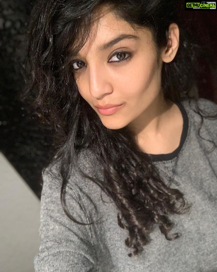 Actress Ritika Singh 2019 Latest Pretty HD Stills - Gethu Cinema