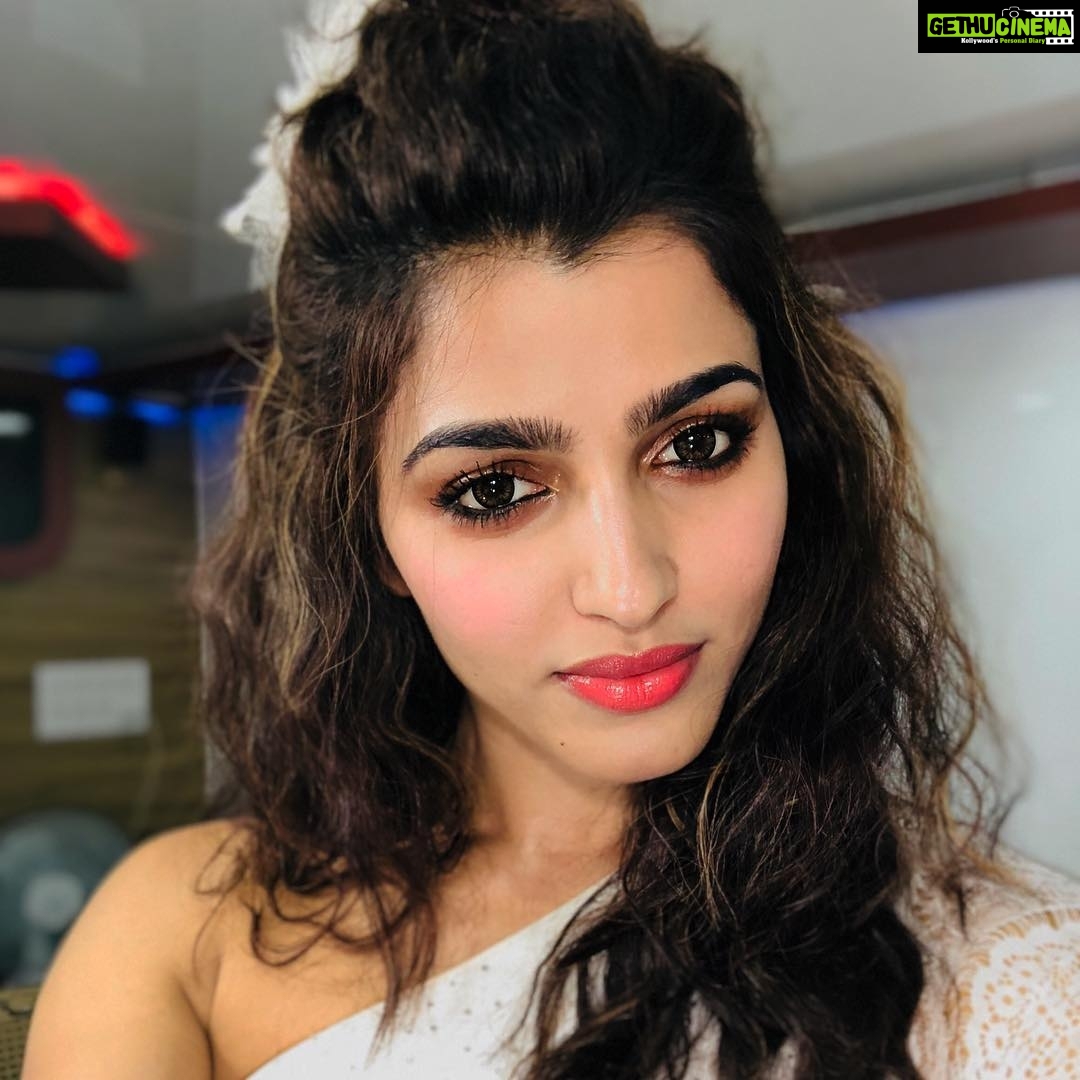 Actress Sai Dhanshika 2019 Latest Pretty HD Stills - Gethu Cinema