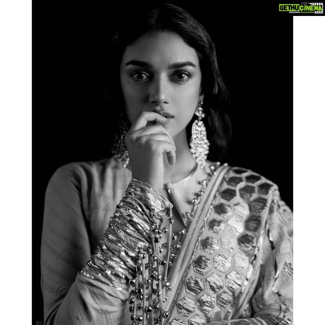 Aditi Rao Hydari Instagram – “Khadi is the sun of a village solar ...