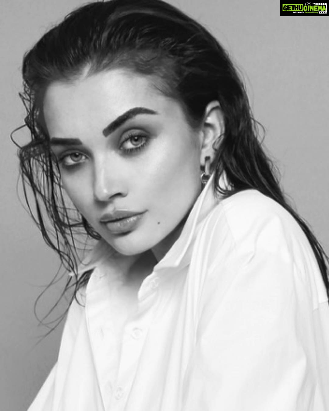 Actress Amy Jackson Instagram Photos and Posts March 2019 - Gethu Cinema
