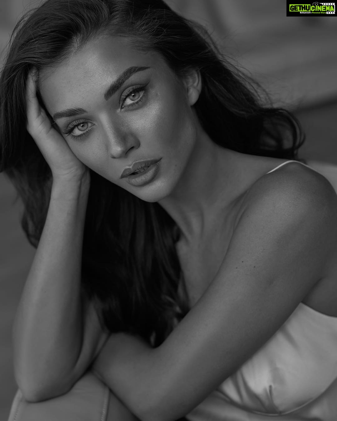 Amy Jackson Instagram – Ciao Milano 🇮🇹 Milan, Italy | Gethu Cinema