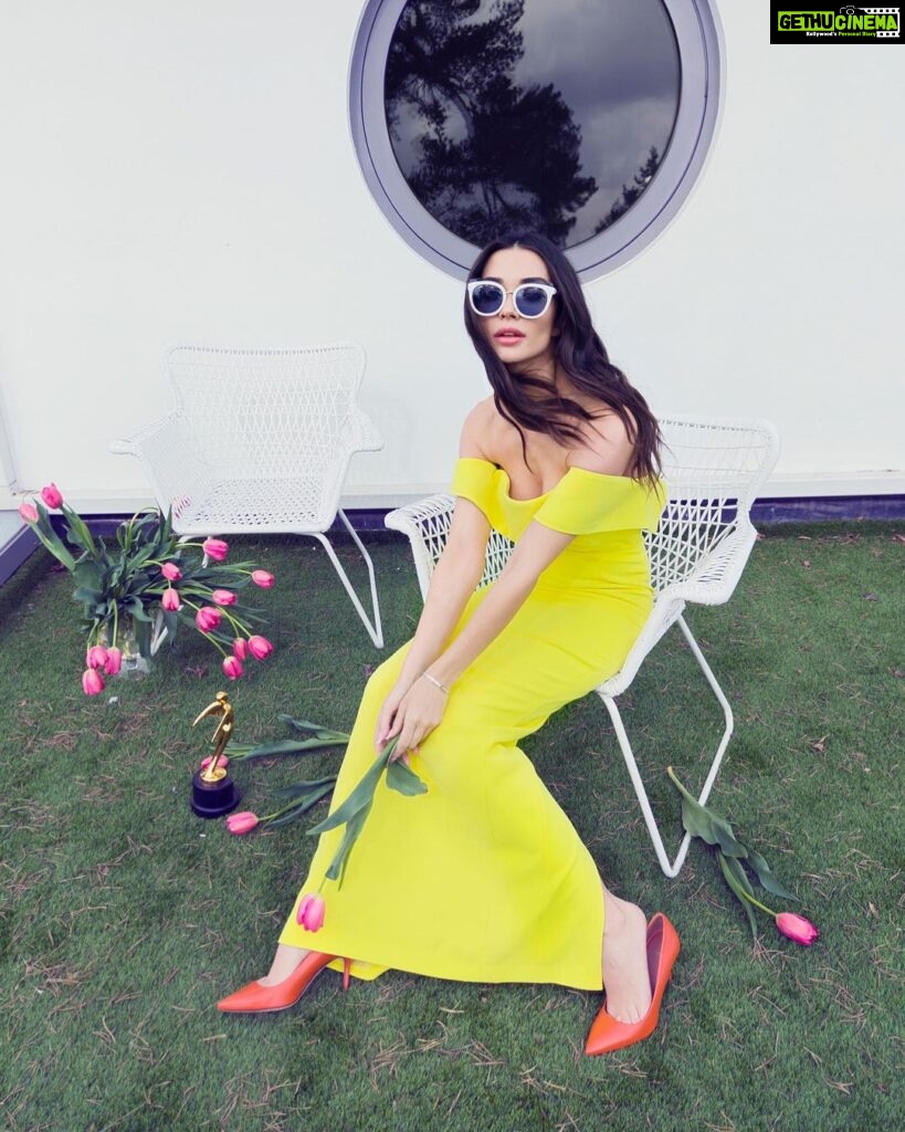 Actress Amy Jackson Instagram Photos and Posts April 2021 | Gethu Cinema