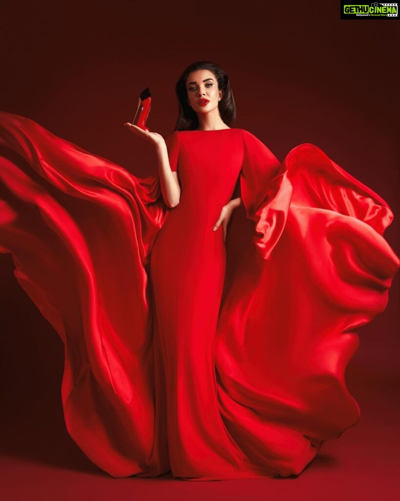 Actress Amy Jackson Instagram Photos and Posts April 2021 | Gethu Cinema