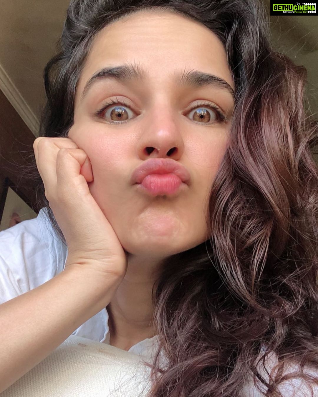 Actress Angira Dhar Instagram Photos and Posts - November 2019 - Gethu ...