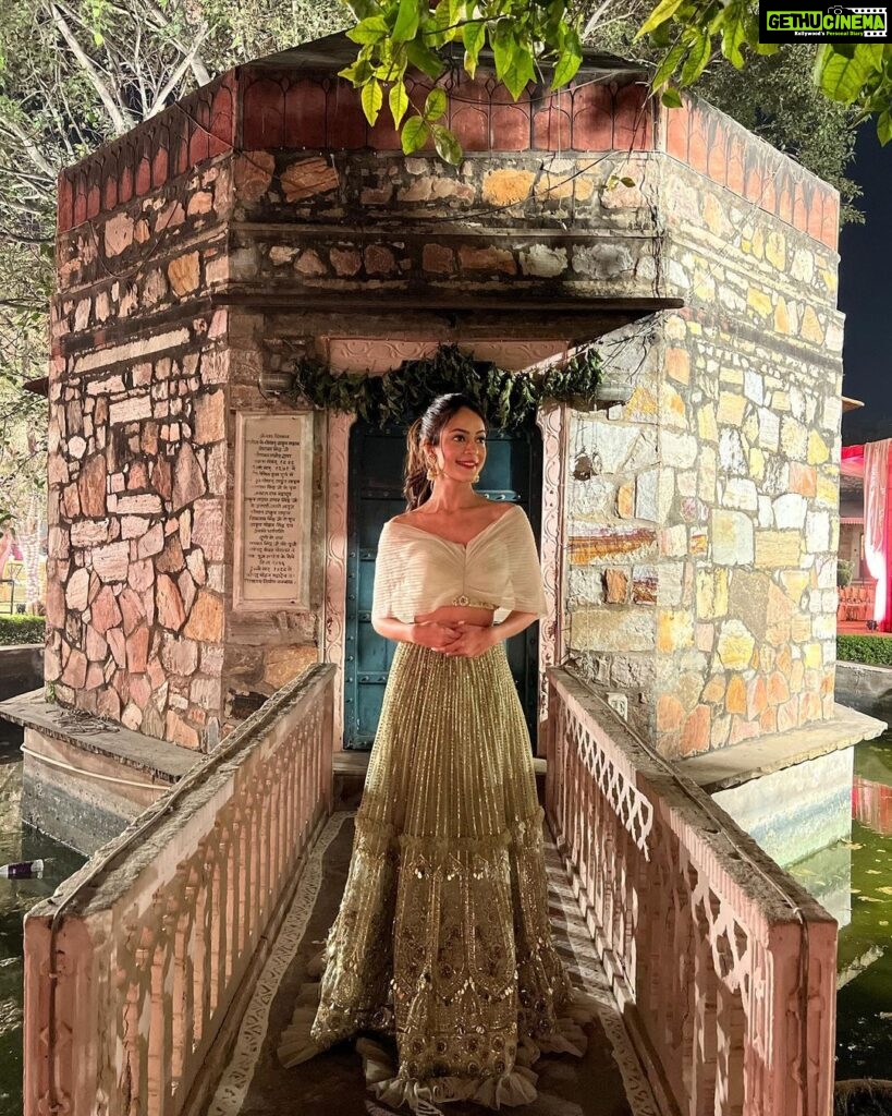 Actress Anya Singh Instagram Photos and Posts – November 2021 | Gethu ...