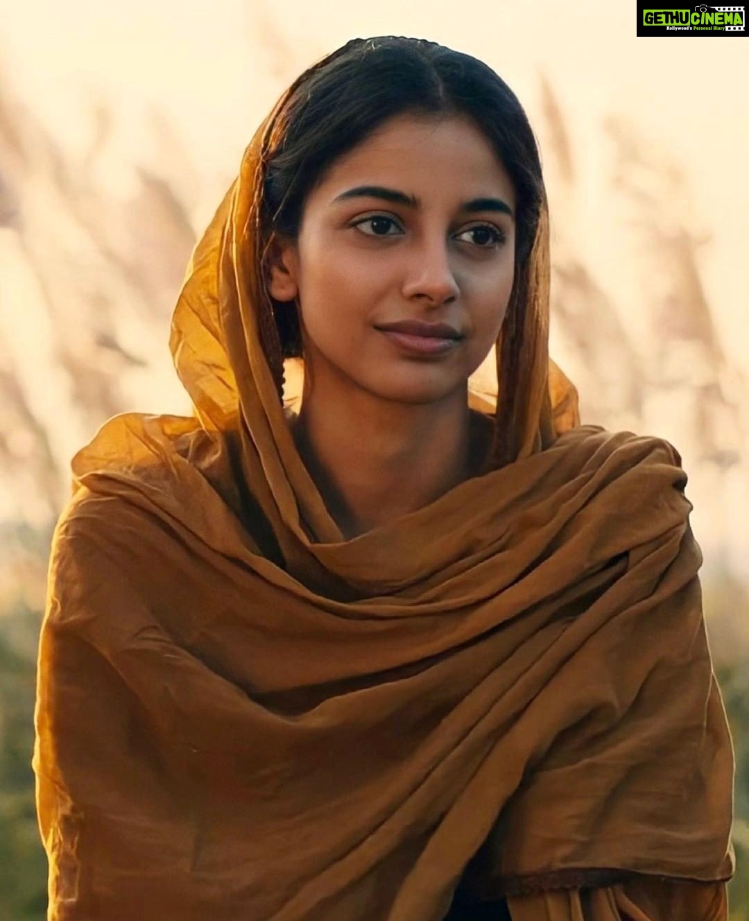 Actress Banita Sandhu Instagram Photos and Posts – December 2021 ...