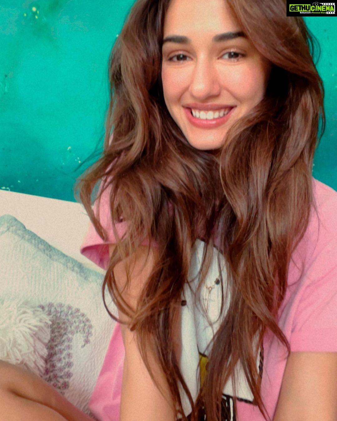 Disha Patani Instagram – Sunday’s be like🦒🌸 | Gethu Cinema