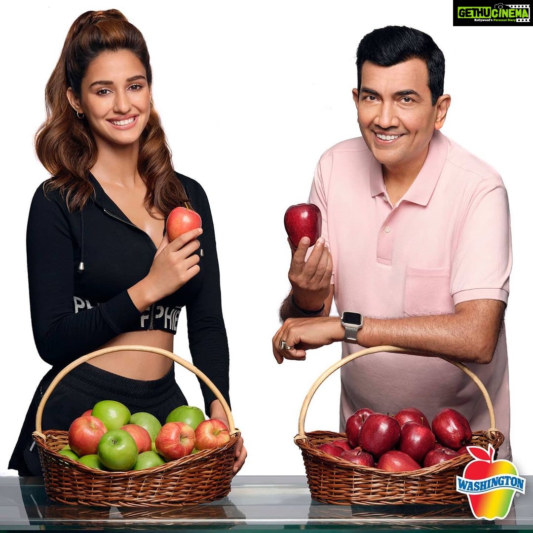 Disha Patani Instagram – Washington Apples are my go to snack ...