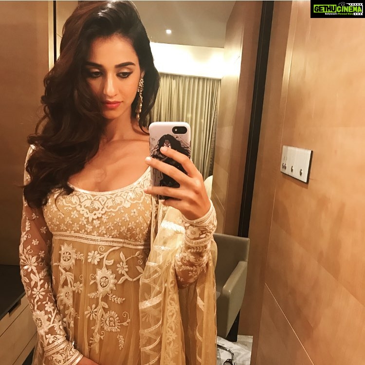 Disha Patani Instagram – ️💃🏻 | Gethu Cinema