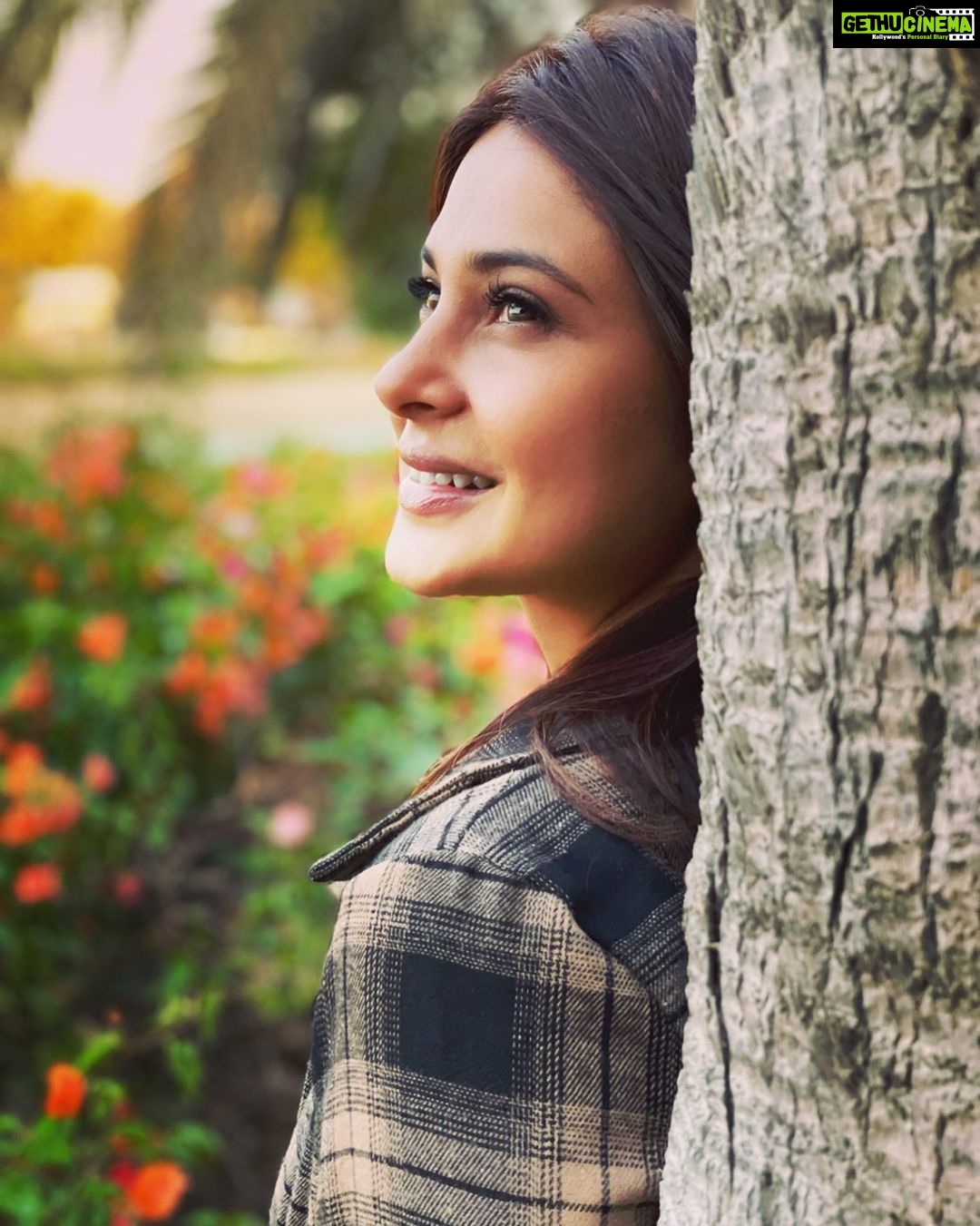 Jennifer Winget's Instagram, Twitter & Facebook on IDCrawl