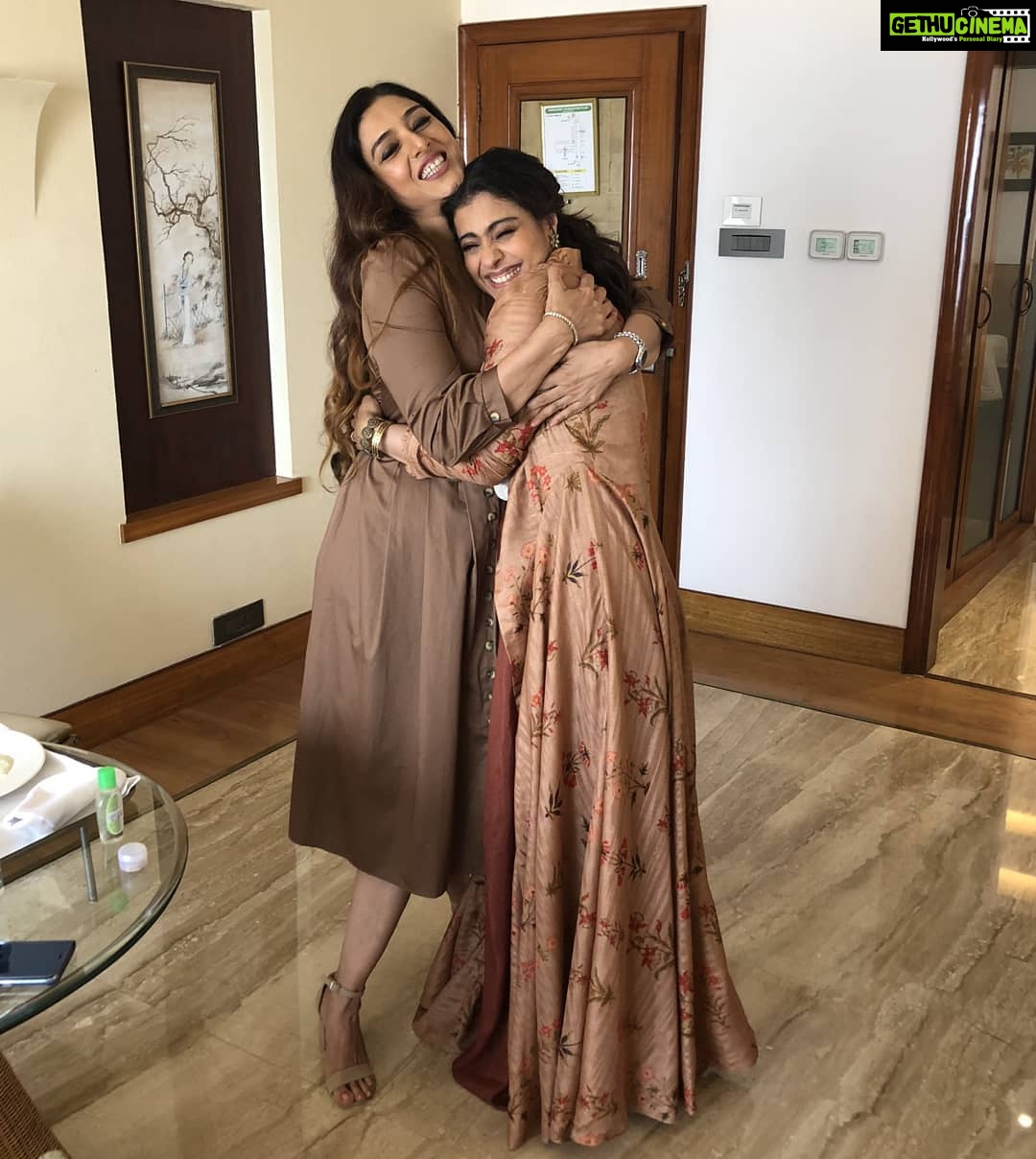 Kajol Instagram – With the original #RukRukRuk girl, @tabutiful! Fun ...