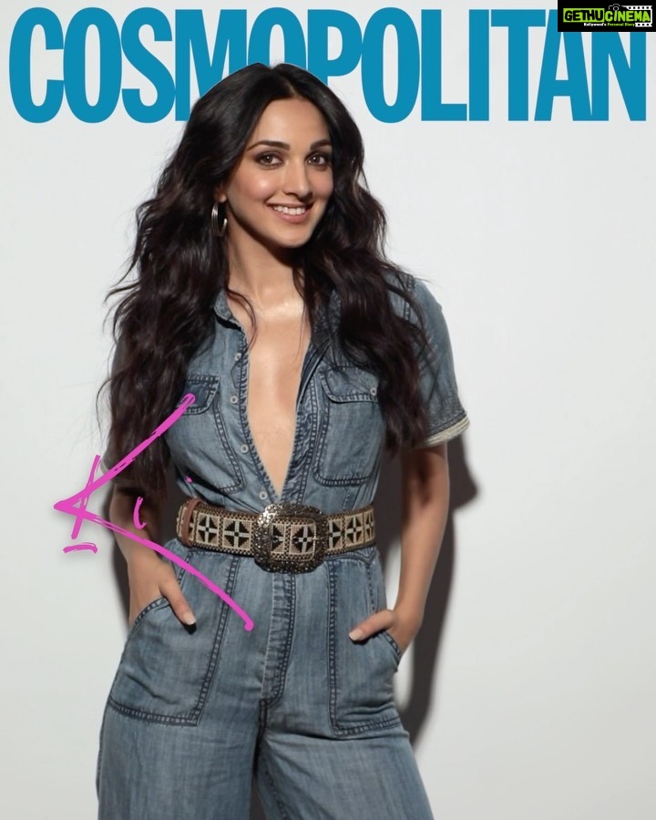 Kiara Advani Instagram – My kinda cosmos 📖.. cheers in isolation ️ # ...