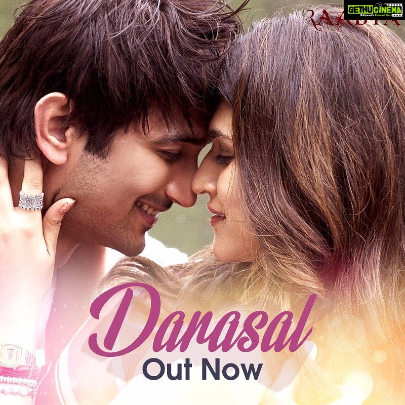 Kriti Sanon Instagram – ‪The most beautiful soulful love song of Raabta ...