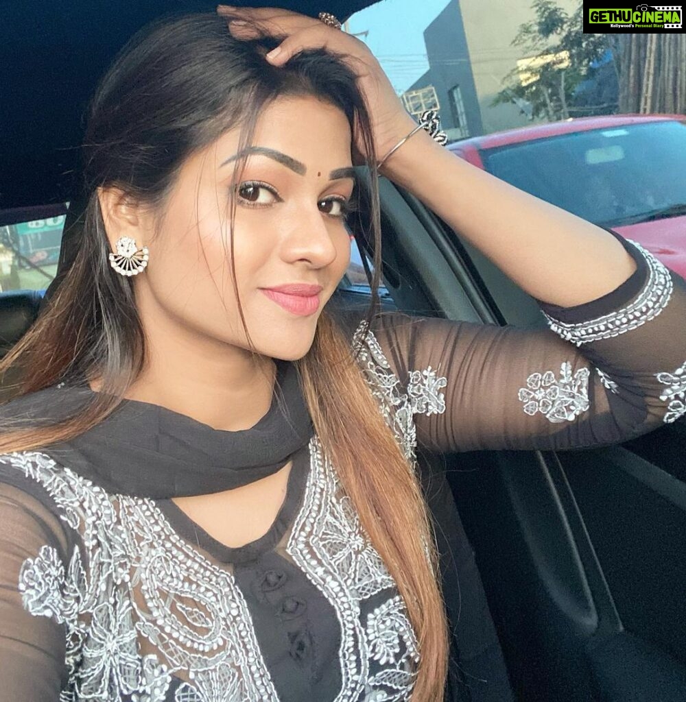 Actress Leesha Instagram Photos and Posts – May 2021 | Gethu Cinema