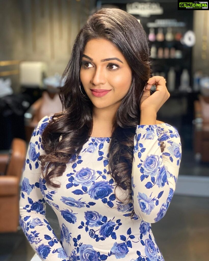 Leesha Instagram – Love Being Tamil ponnu🙏😍 mangalagaramaana morning 💋 ...