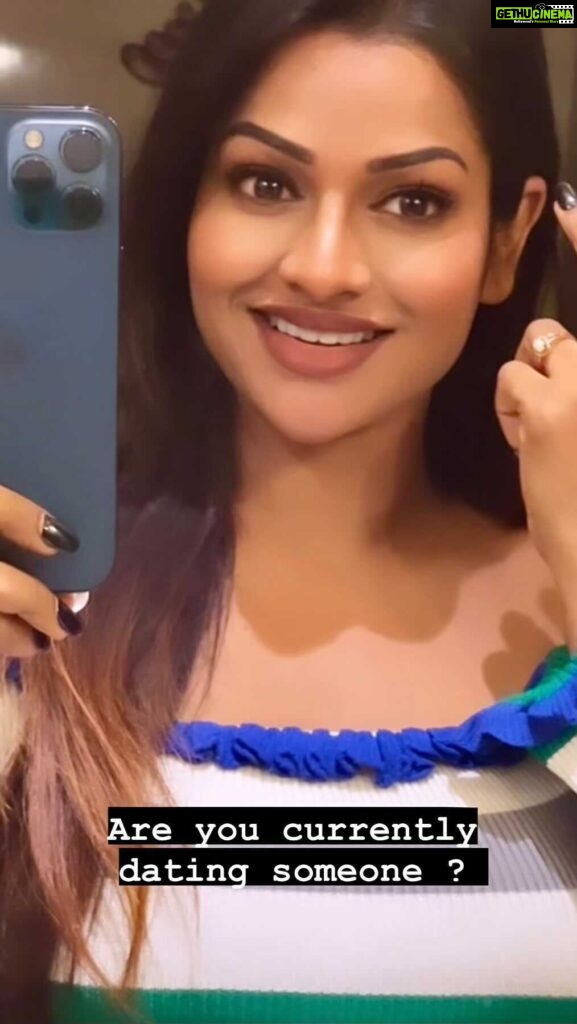 Actress Leesha Instagram Photos and Posts – December 2021 | Gethu Cinema