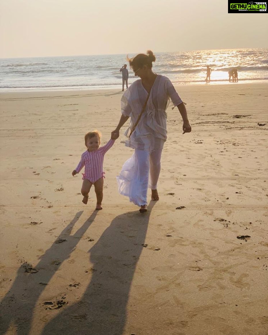 Lisa Ray Instagram – Sharing a year/decade end prayer for myself, my ...