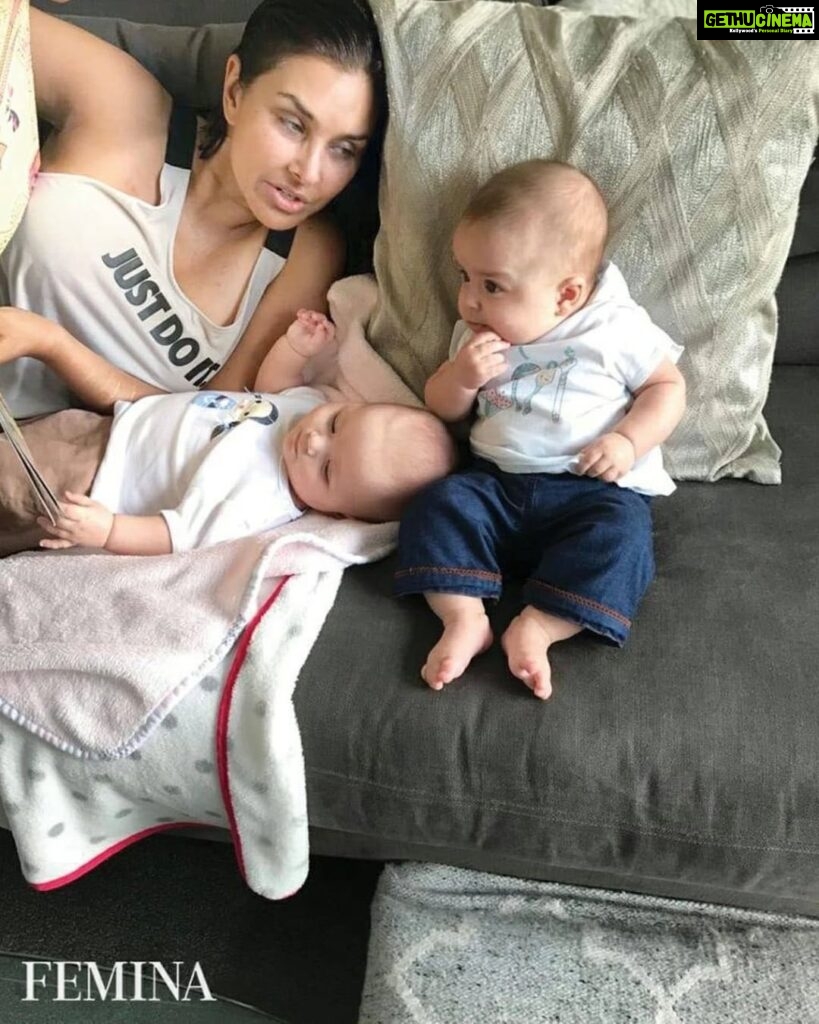 Actress Lisa Ray Instagram Photos and Posts – November 2020 | Gethu Cinema