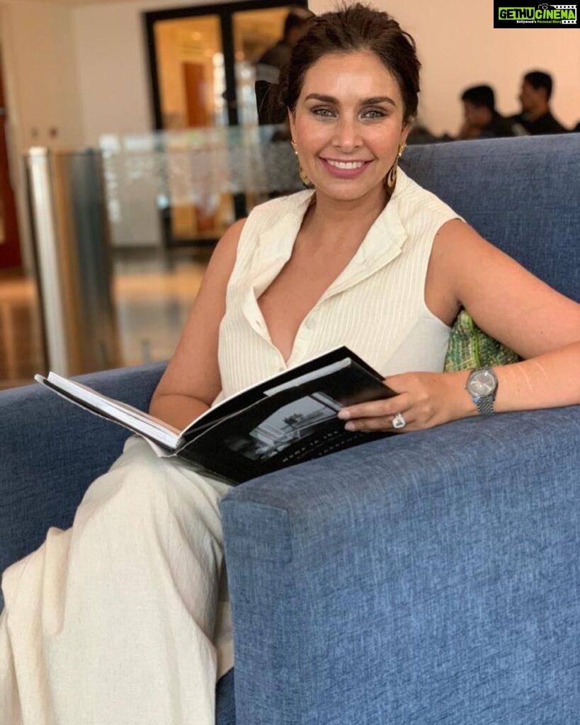 Actress Lisa Ray Instagram Photos and Posts - October 2020 - Gethu Cinema