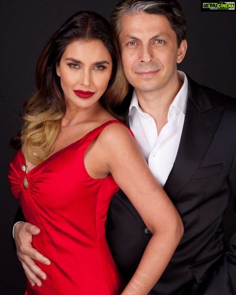 Actress Lisa Ray Instagram Photos and Posts – July 2020 Part 2 | Gethu ...