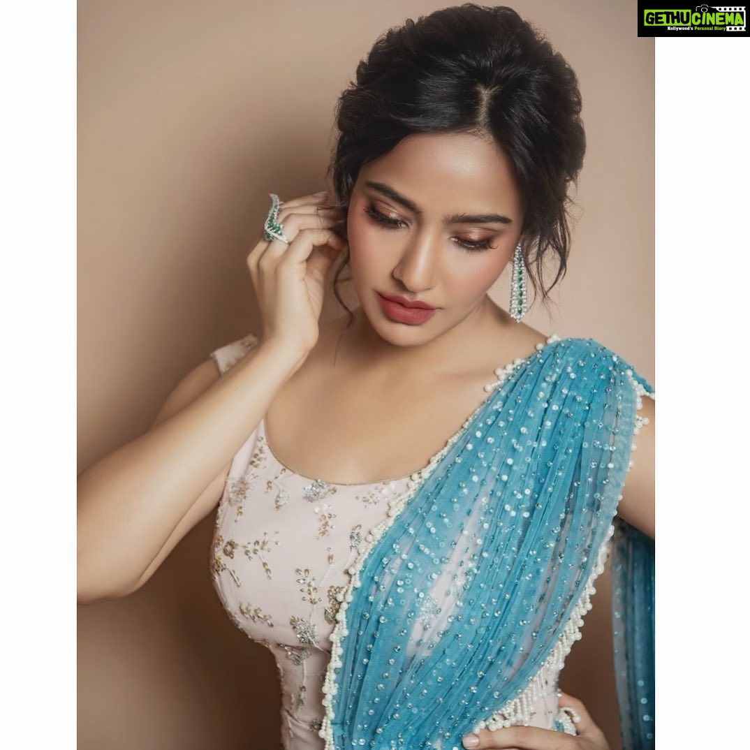 Neha Sharma Instagram – Season to sparkle #festive | Gethu Cinema