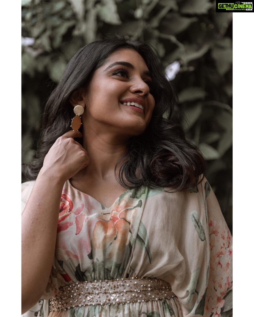 Actress Nivetha Thomas Instagram Photos and Posts February 2019 - Gethu ...
