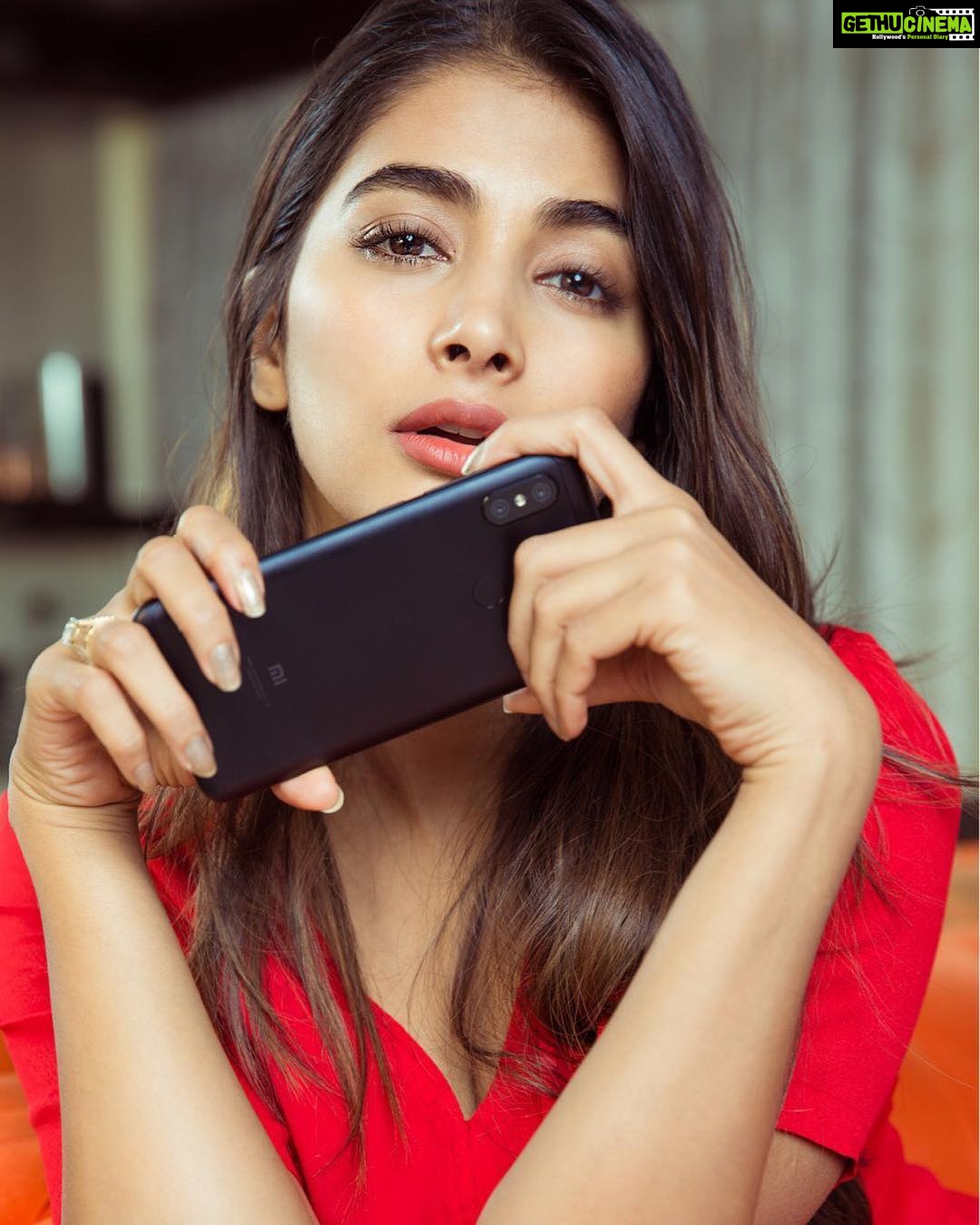 Pooja Hegde Instagram – The #RedmiNote6Pro, looks great performs better ...