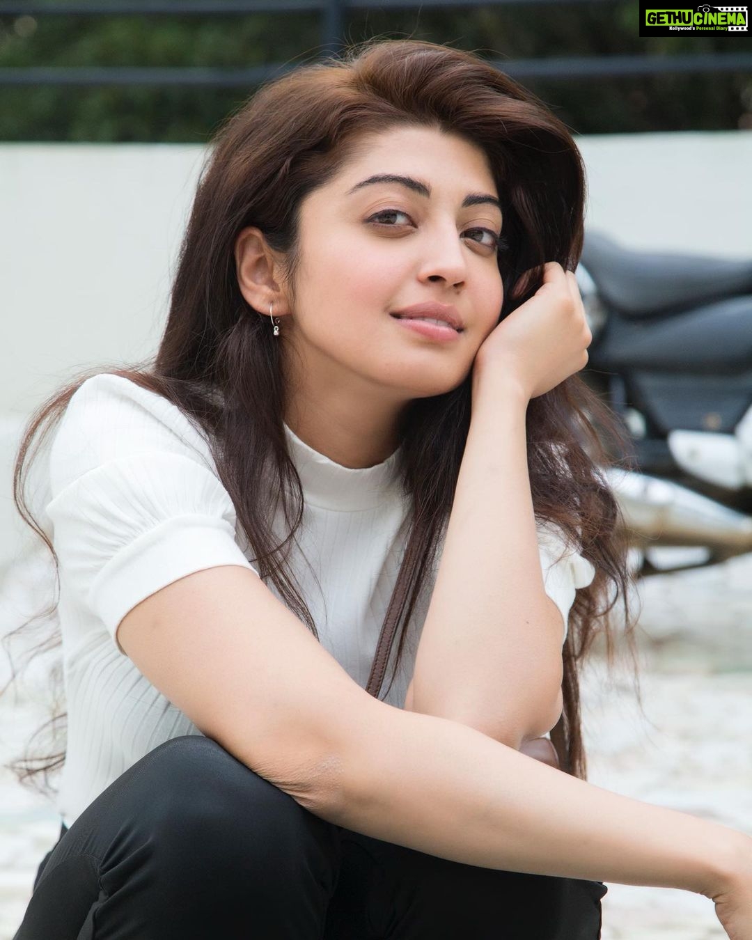 Actress Pranitha Subhash Instagram Photos and Posts December 2019 ...