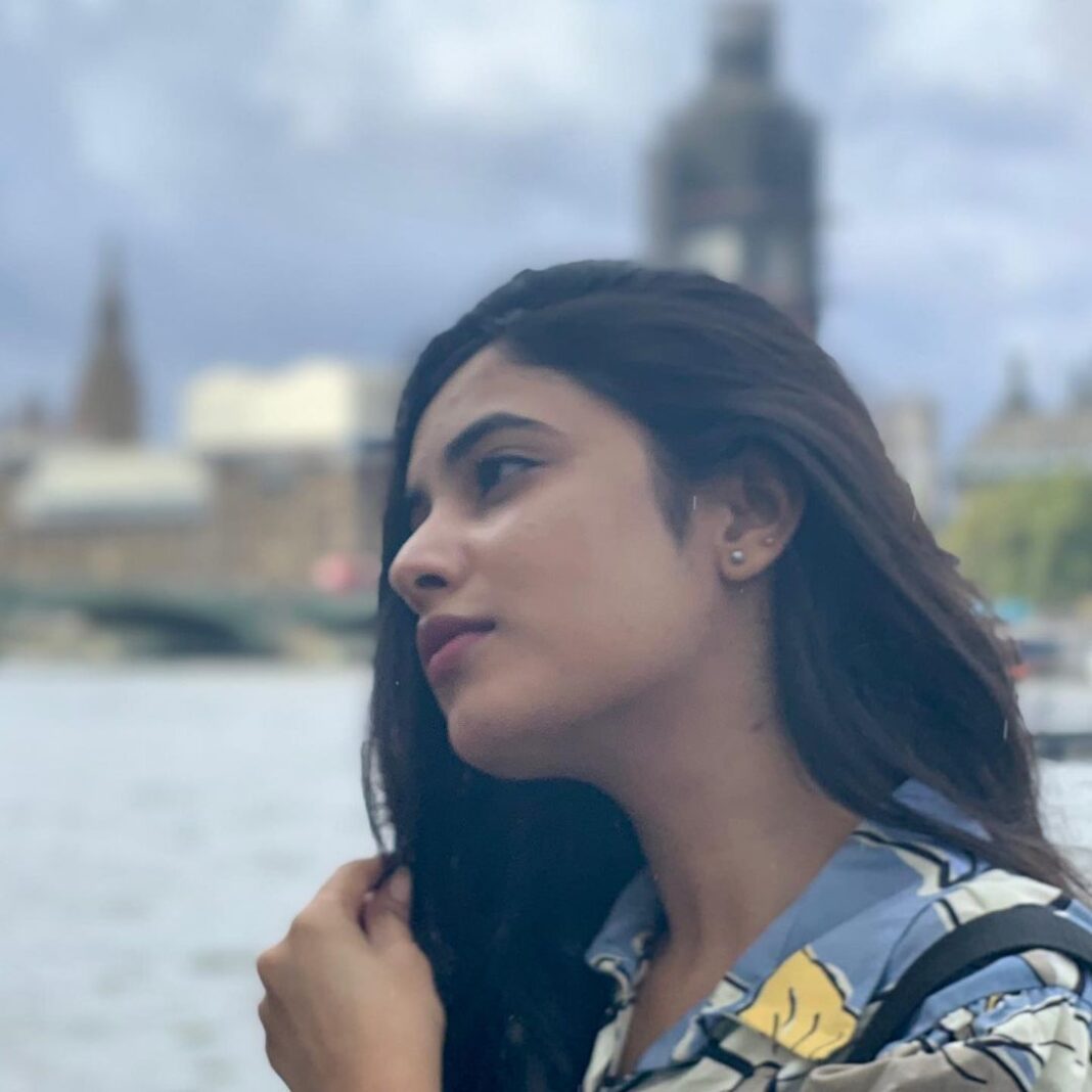 Actress Priyanka Mohan Instagram Photos and Posts – December 2021 ...
