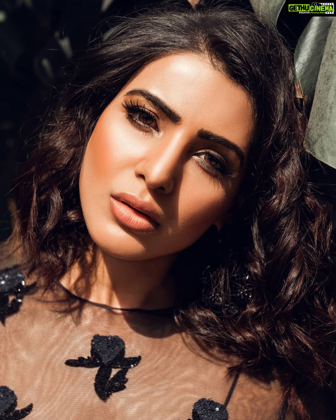 Samantha Instagram – 🖤 series .. I woke up like this Concept & styled ...