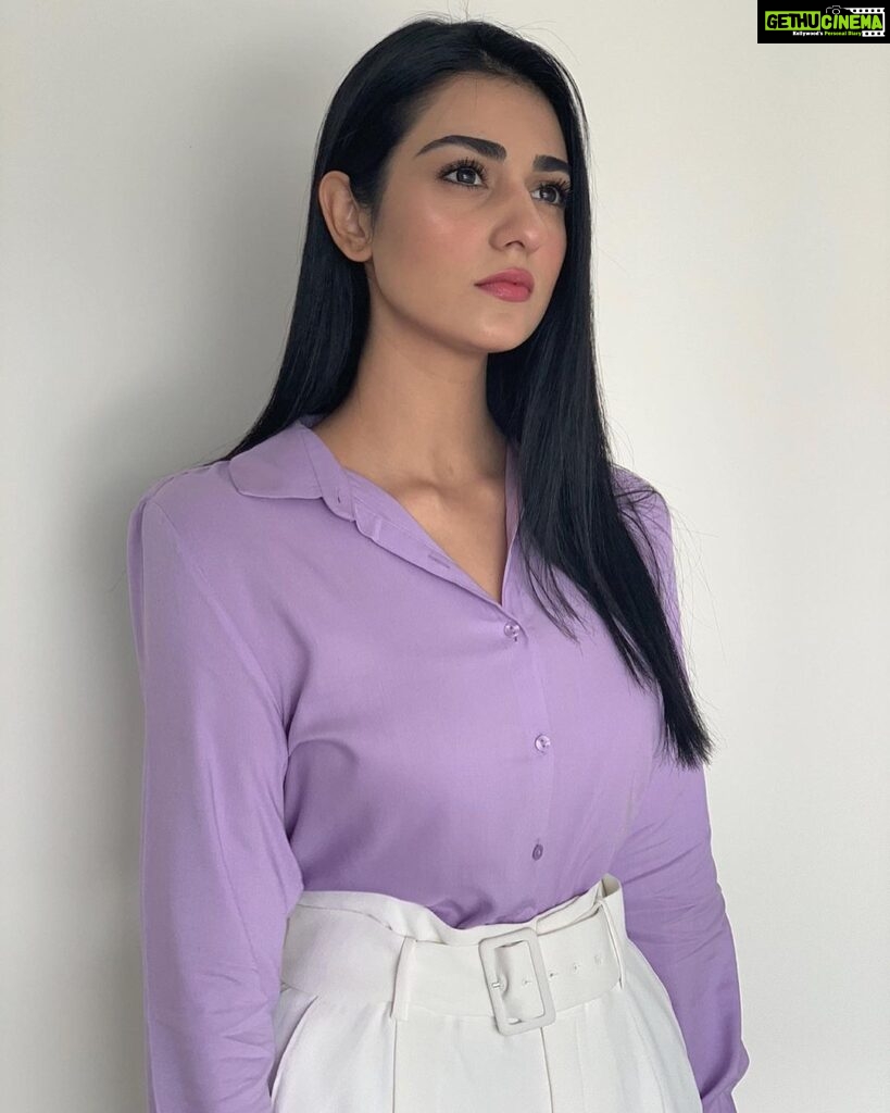 Actress Sarah Khan Instagram Photos and Posts October 2020 | Gethu Cinema
