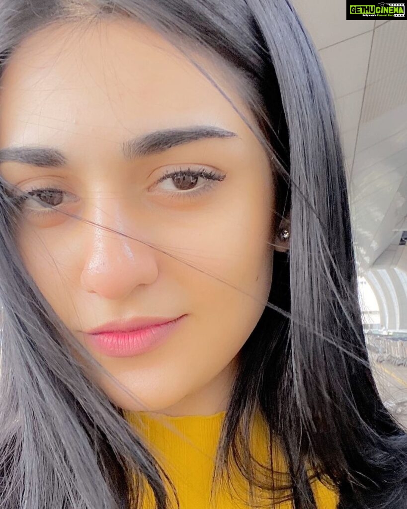 Sarah Khan Instagram - Wearing @farahandfatima Jewellery @bukhari_accessories 📸 @aleybhaidani # ...