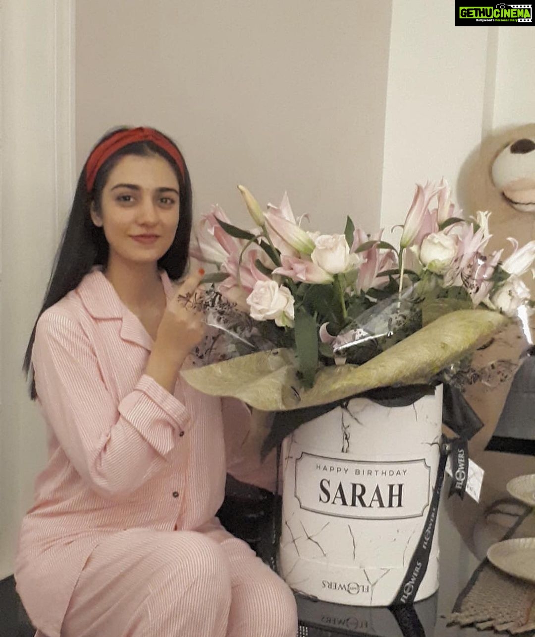 Sarah Khan Instagram Neelos Salon Thank You For Always Pampering Me