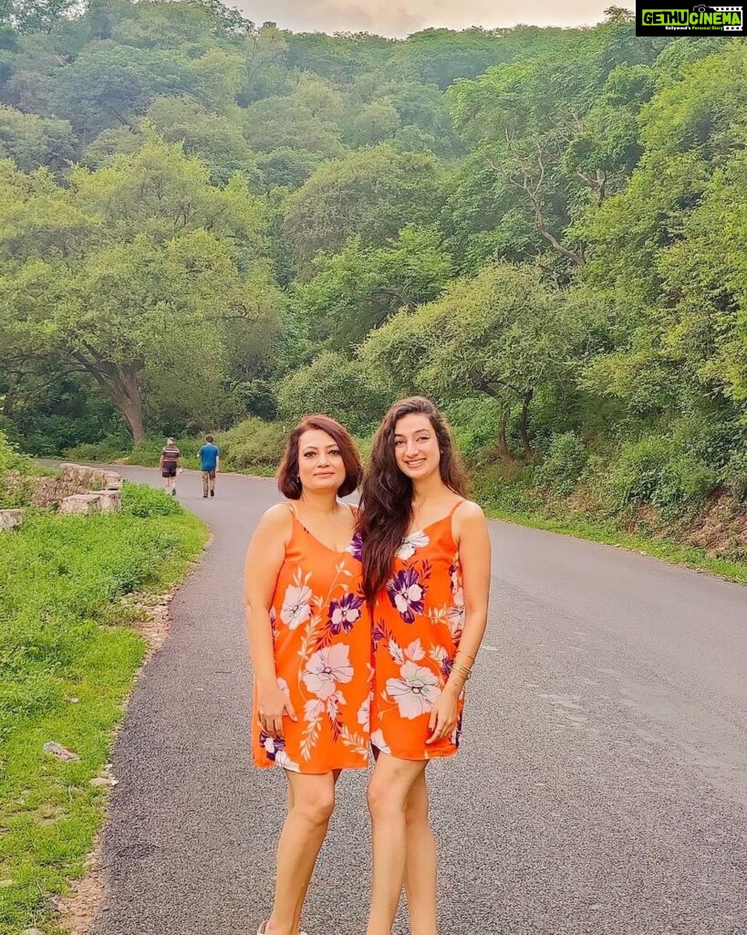 Actress Sherlin Seth Instagram Photos and Posts – September 2020 ...