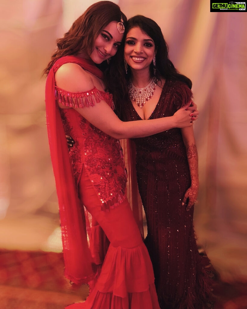 Sonakshi Sinha Instagram – “From the dirt a flower must grow” 🌸 # ...