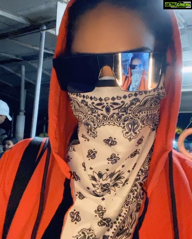 Sunny Leone Instagram – After 9years I made it on the famous jetty back ...