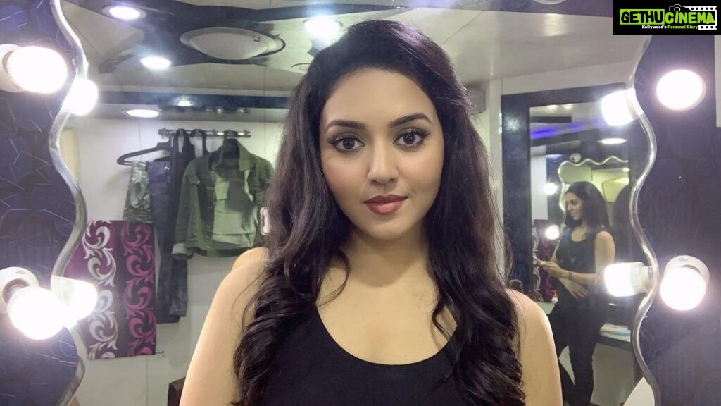 Actress Vidhya Instagram Photos and Posts - December 2020 - Gethu Cinema